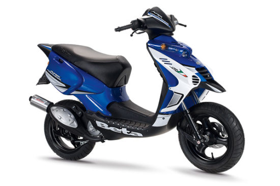 Ficha técnica de la Beta ARK AC Paddock 50 2010 - Masmoto.es